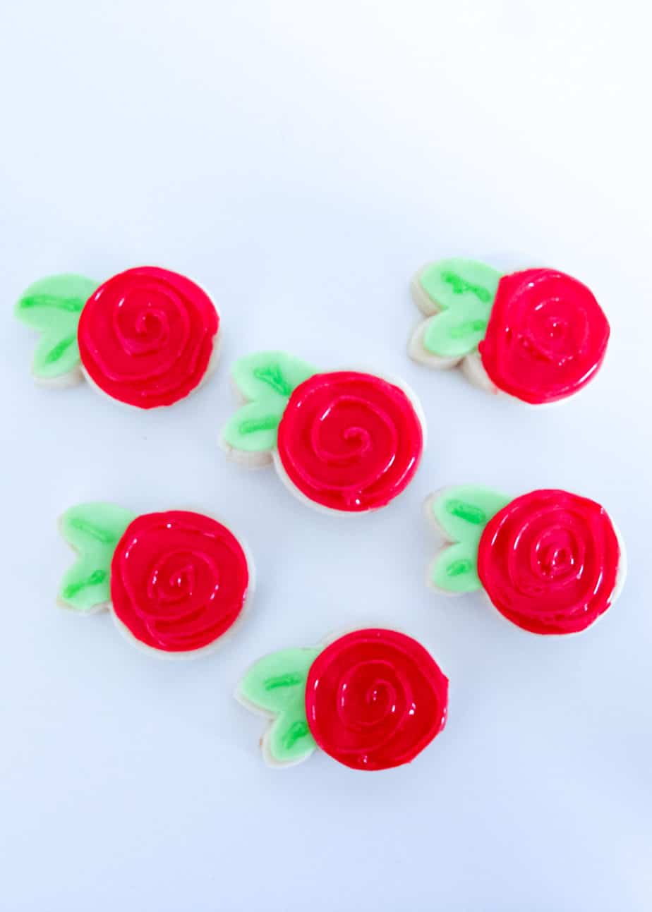 Simple Rose Cookies You Can Bake - Mimi's Dollhouse