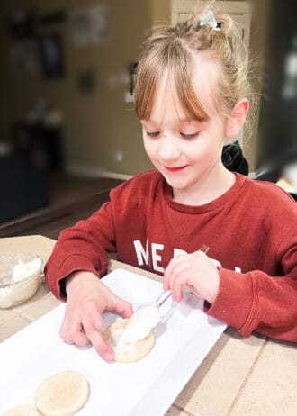 Snowman Cookie Activity for Kids - Mimi's Dollhouse